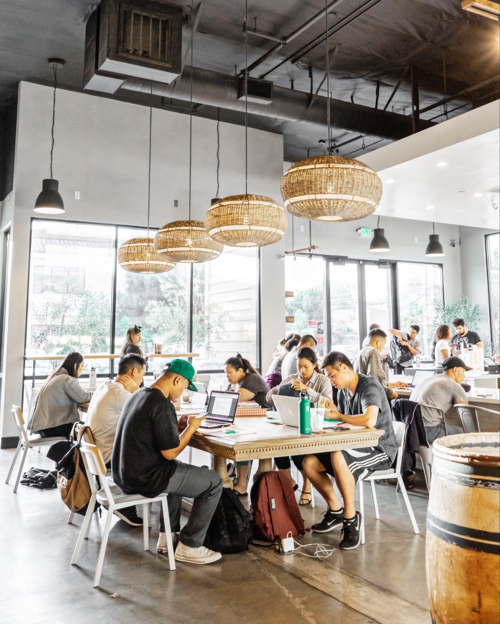 About Us – 7 Leaves Cafe
